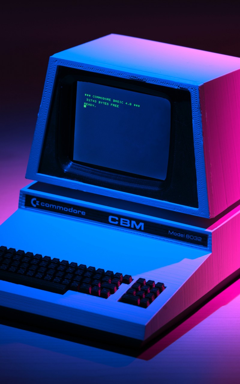 Retro Pc Commodore Pet Mini Wallpaper - 800x1280