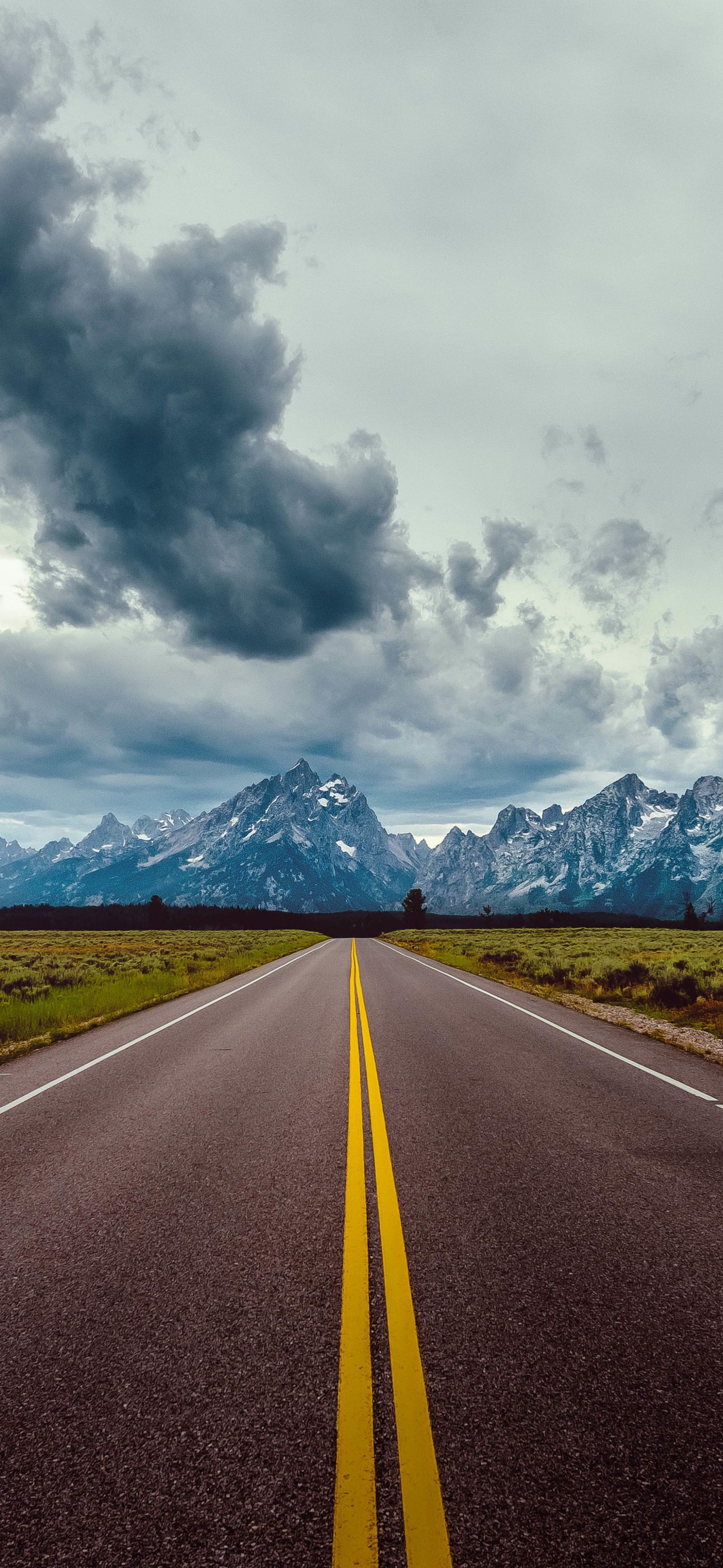 1290x2796 Straight Road Horizon Mountains Wallpaper