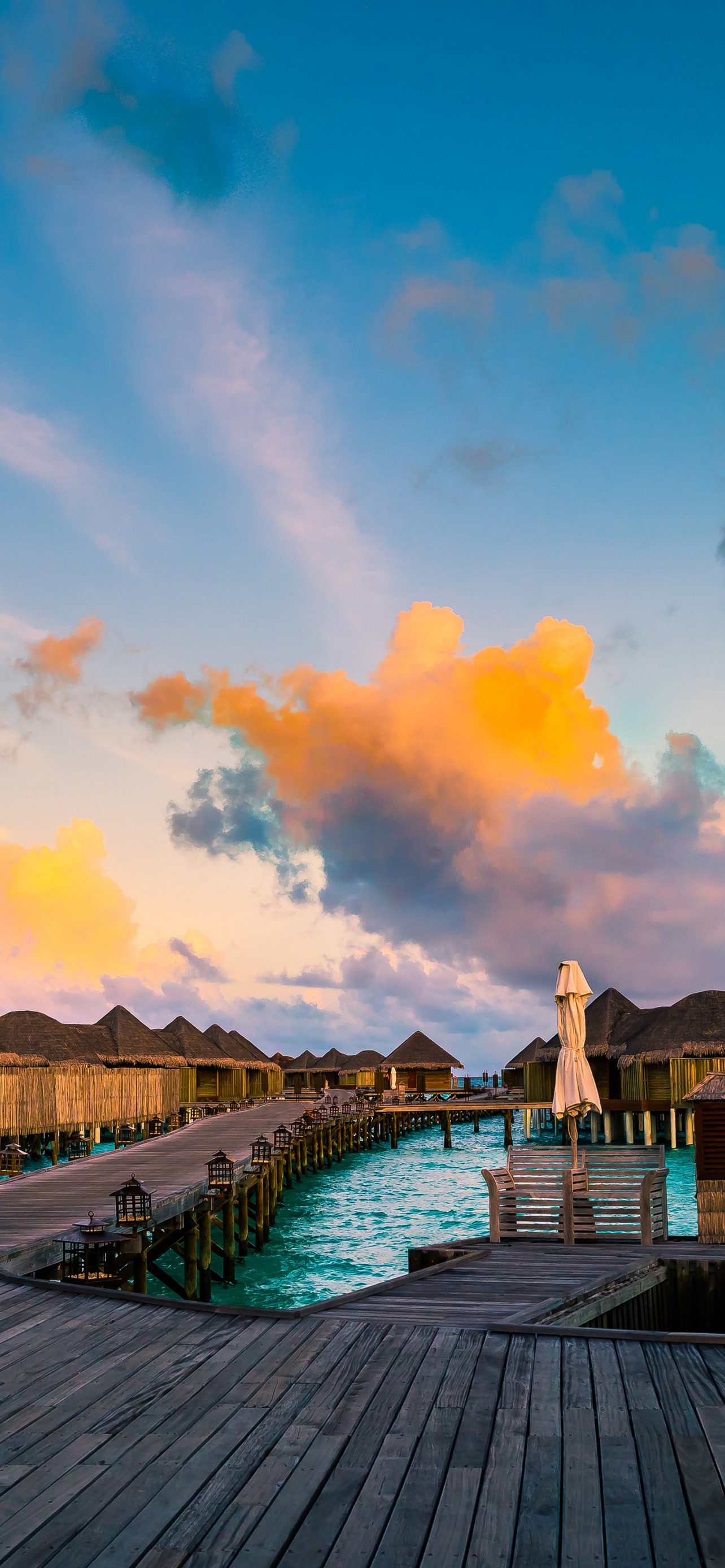 Maldives Beach Sunset Horizon Wallpaper - 1284x2778
