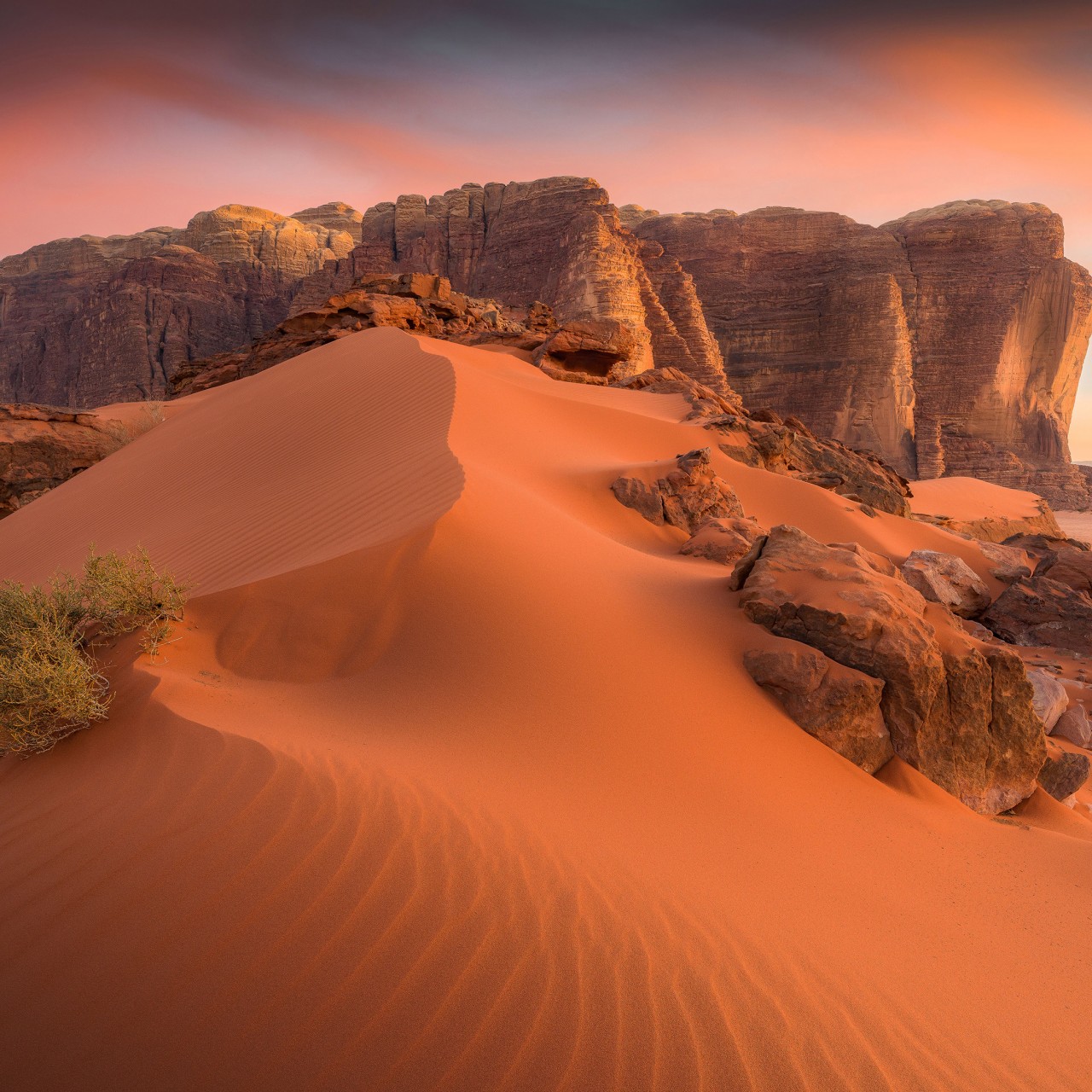 Wadi Rum Desert Sandstone Jordan Wallpaper - 1280x1280 Resolution
